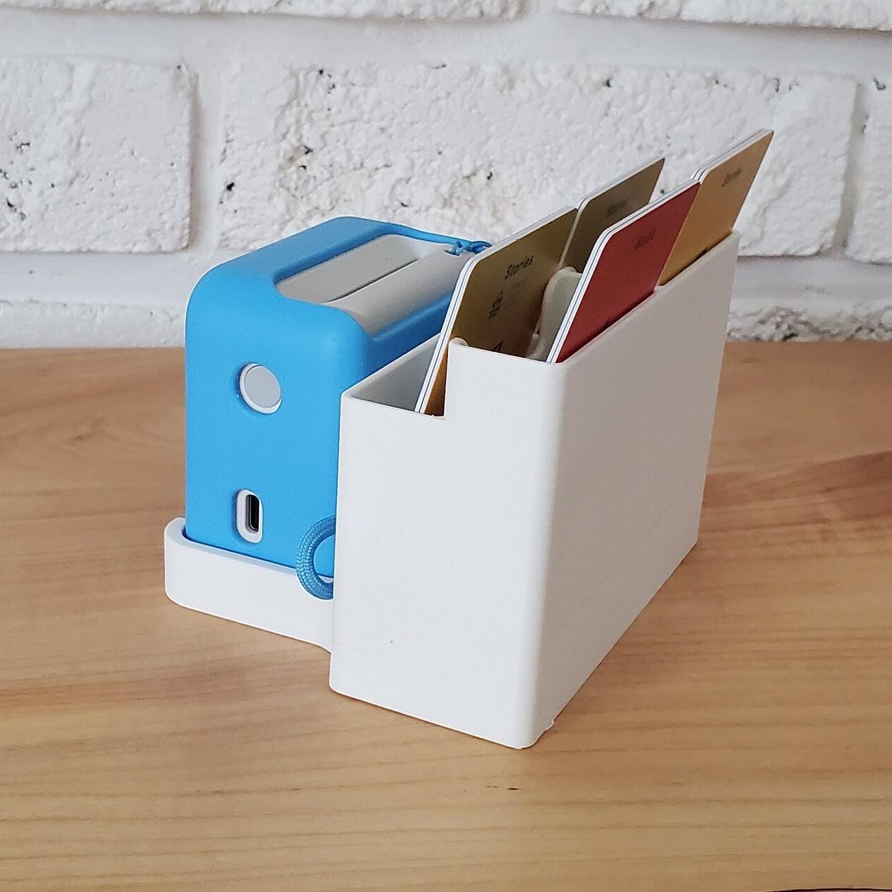 Yoto Mini Player Stand: 4-slot Card Organizer, Adventure Jacket ...