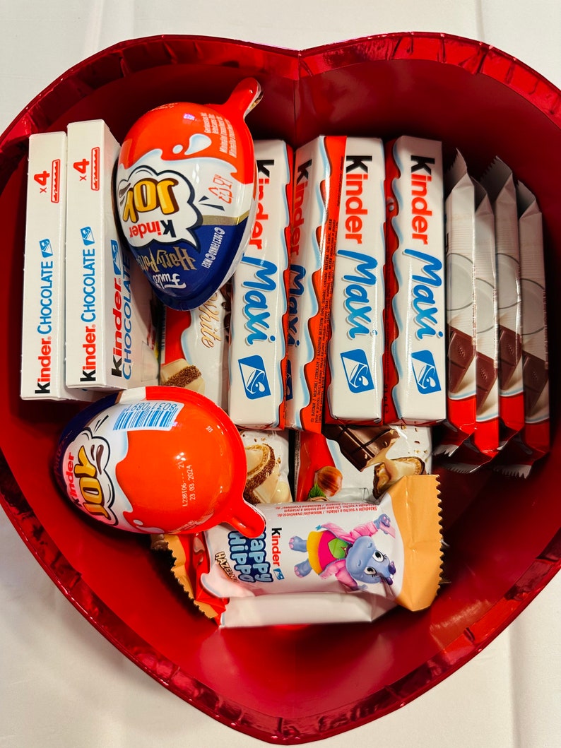 Valentines Kinder Chocolate Gift Box Red Heart EUROPE Imported Ships ...