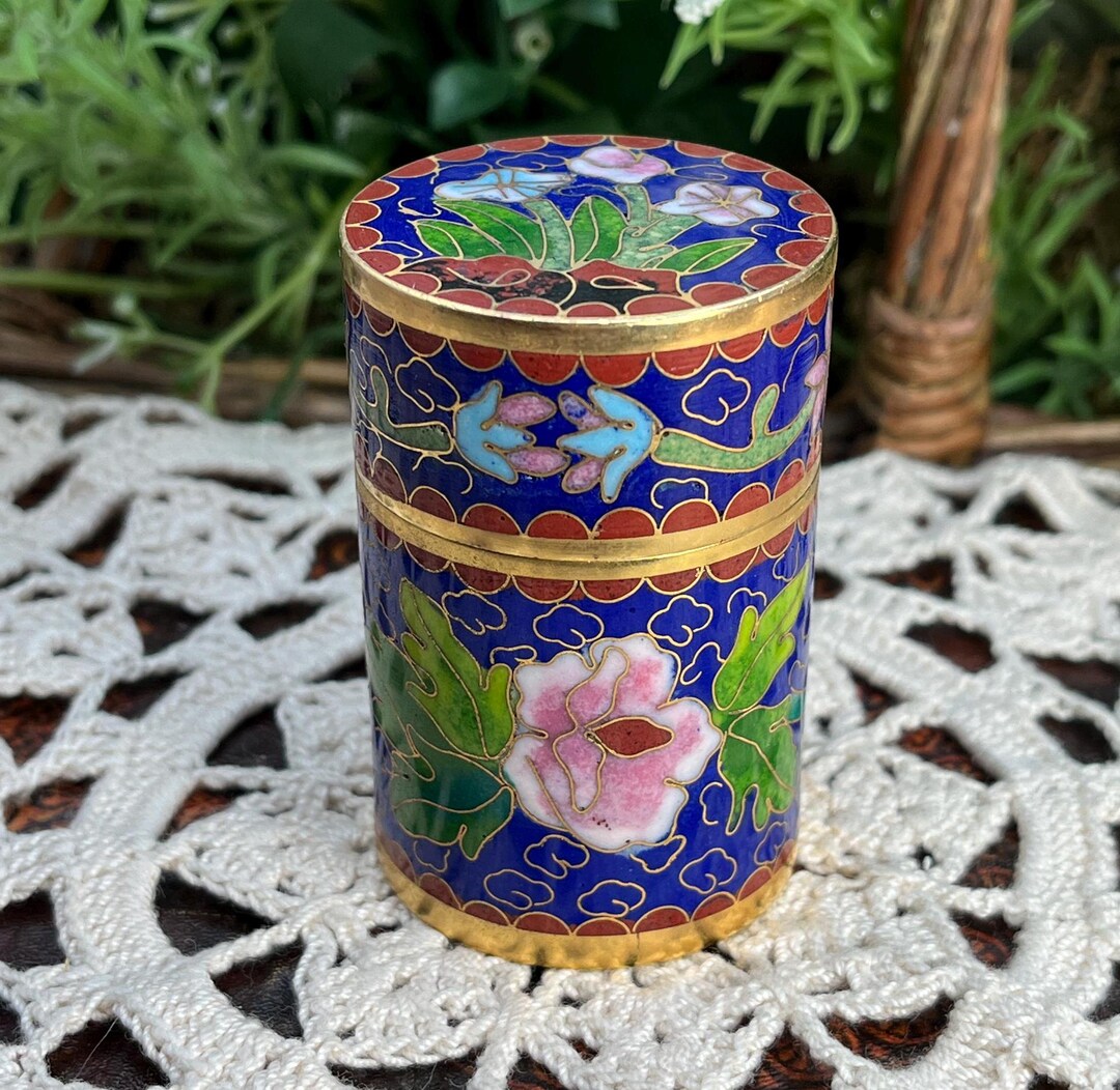 Vintage Chinese Cloisonné Trinket Box. Enameled /bronze - Cloisonné ...