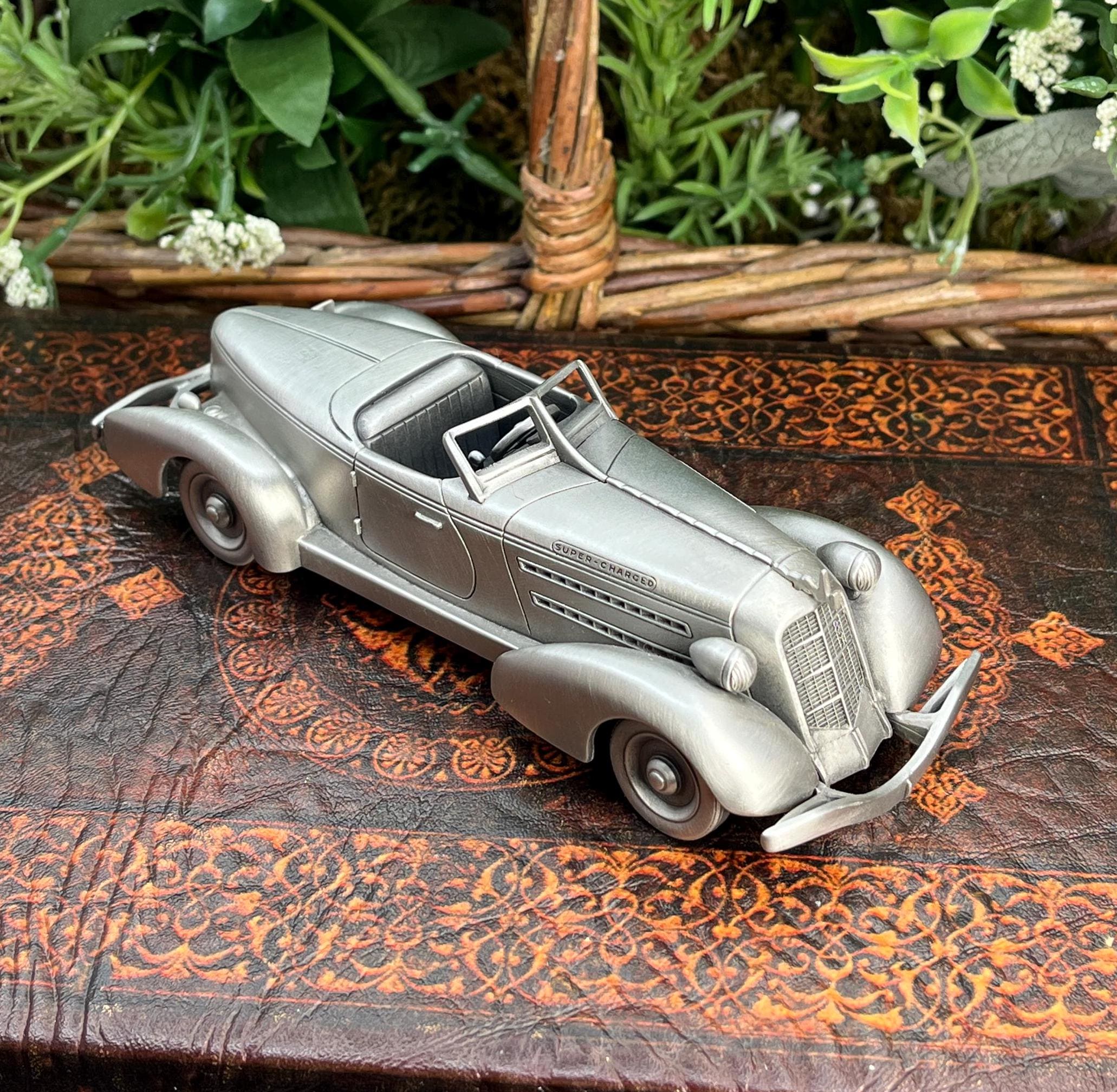 1935 Auburn 851 Speedster Vintage Danbury Mint England Pewter Car ...
