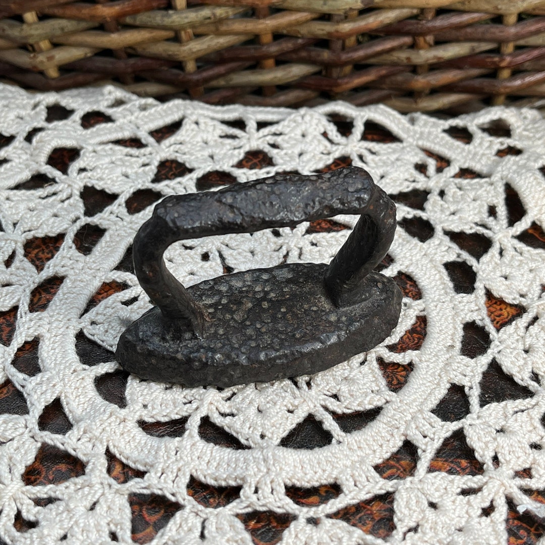 Miniature Sad Iron Sad Iron Toy Salesman Sample - Vintage Miniature Sad ...