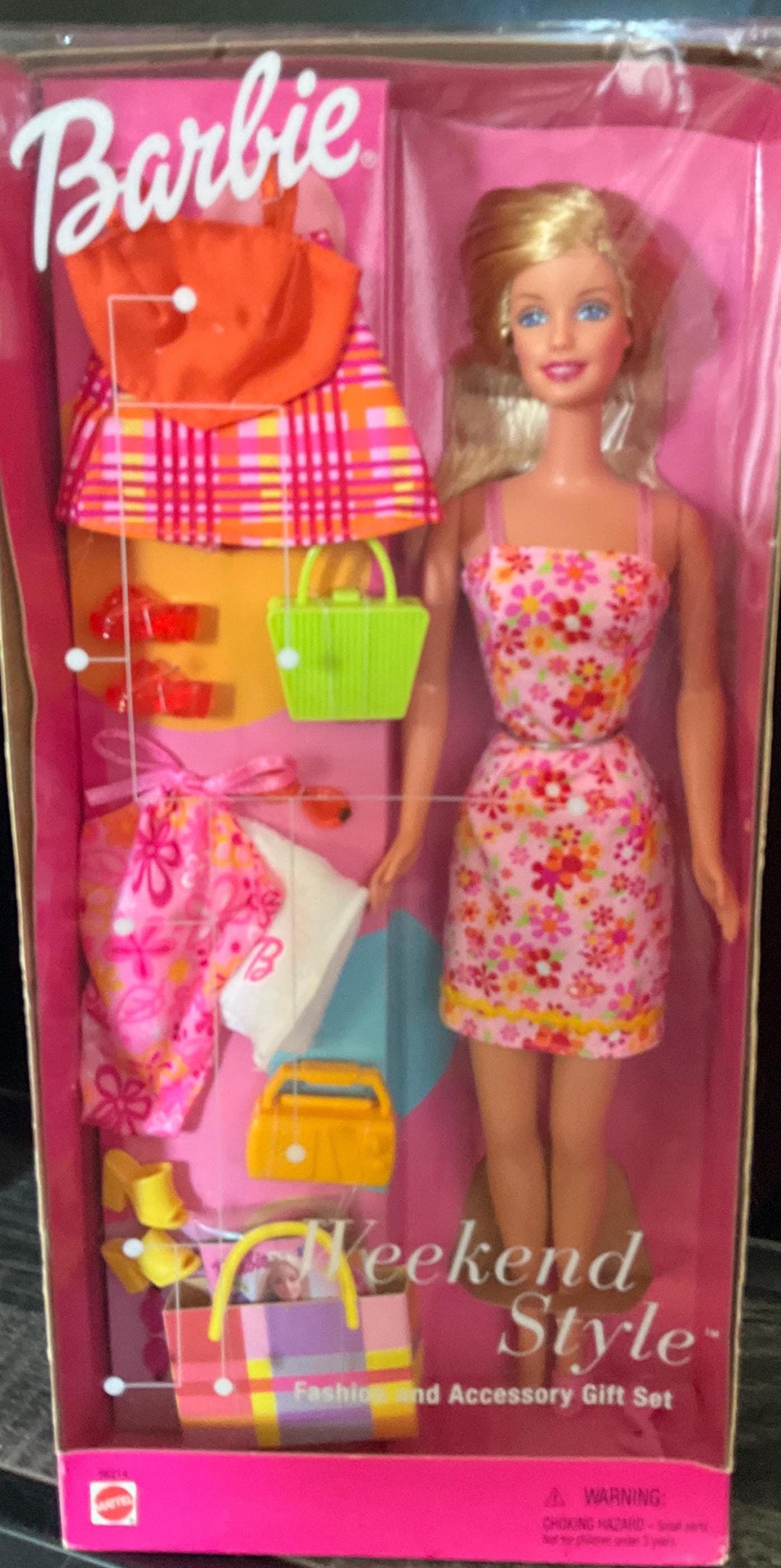 BARBIE “weekend Style” Fashion and Accessory Gift Set @2001 Mattel NEW ...