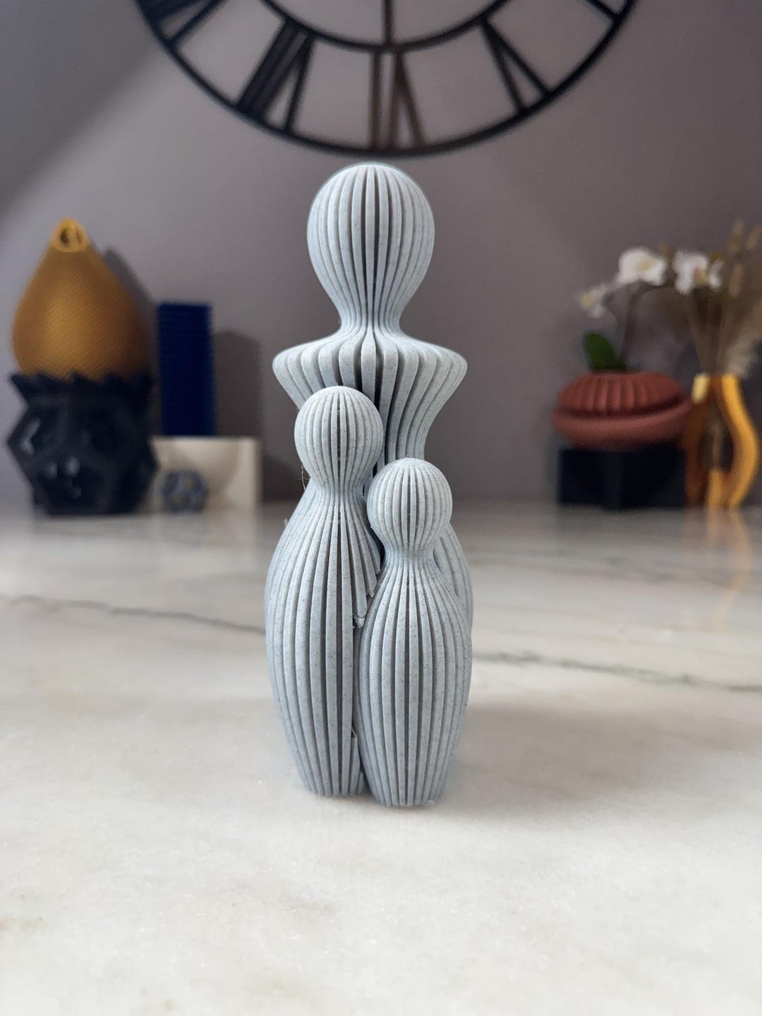 Modern Parent With Two Children Statue | Unique Gift for Mom or Dad ...