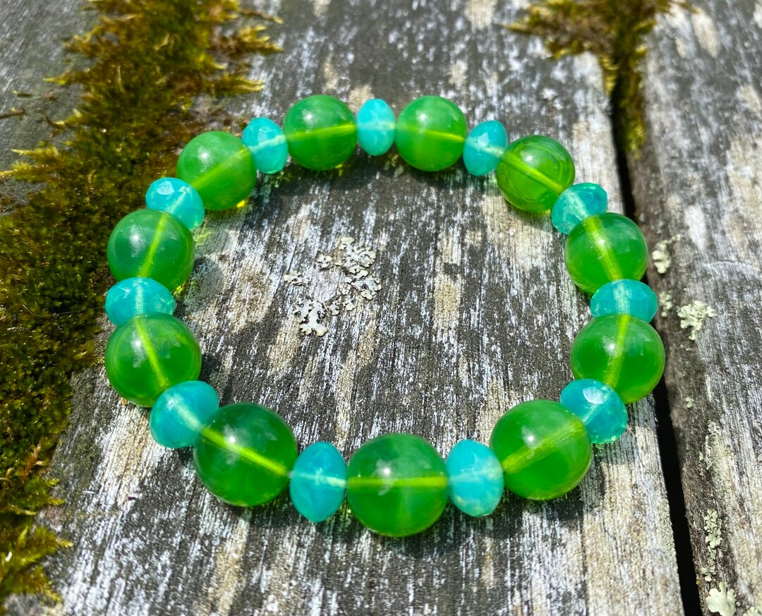 Uranium Glass & 12mm Peridot Glass Stretch Bracelet - Blue Green Large ...
