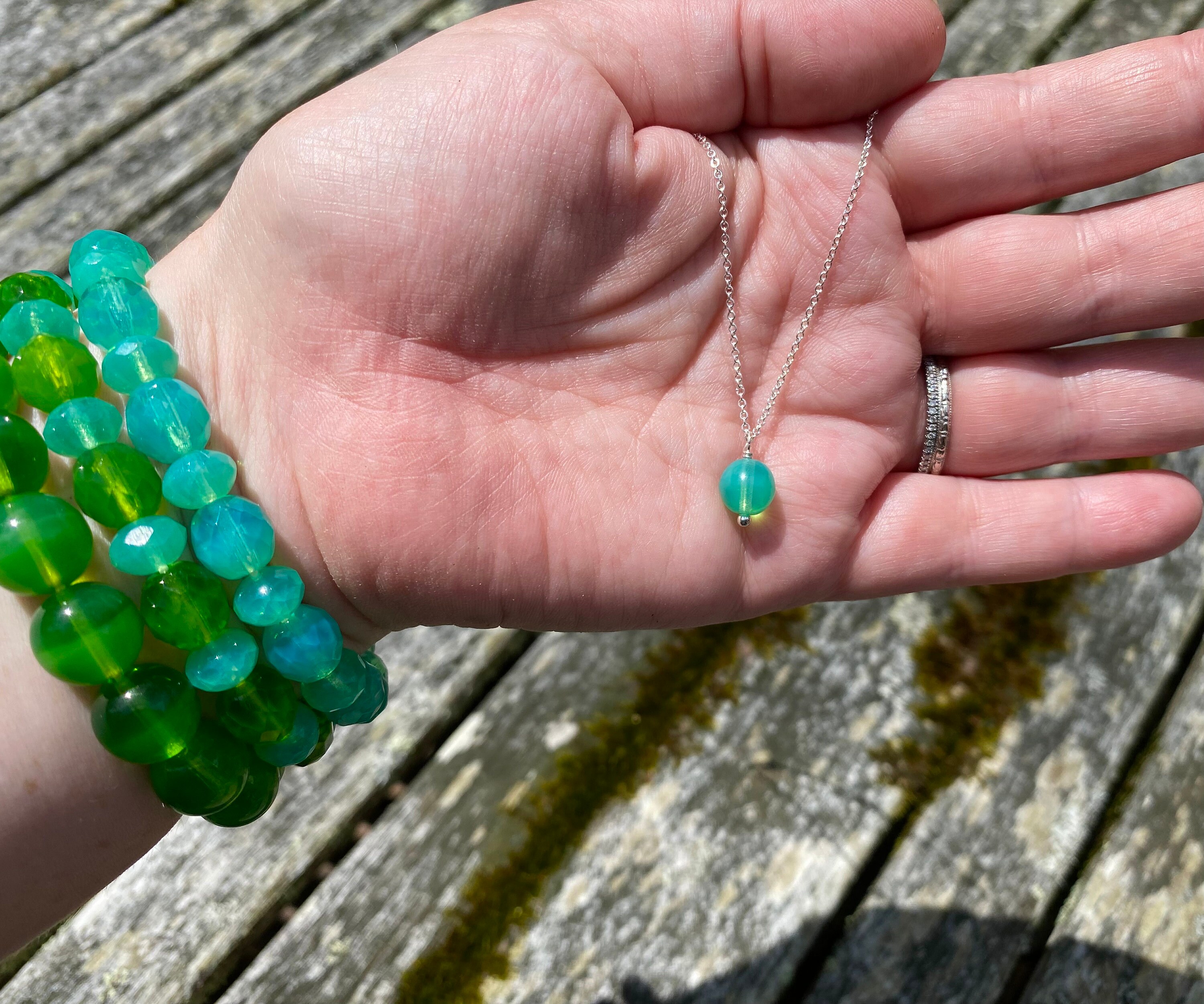 8mm Uranium Glass Magical Blue Green UV Glow Classic Smooth Round ...