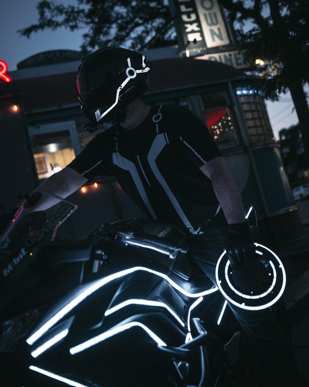 Men's Sam Flynn Lightsuit T-shirt - Etsy