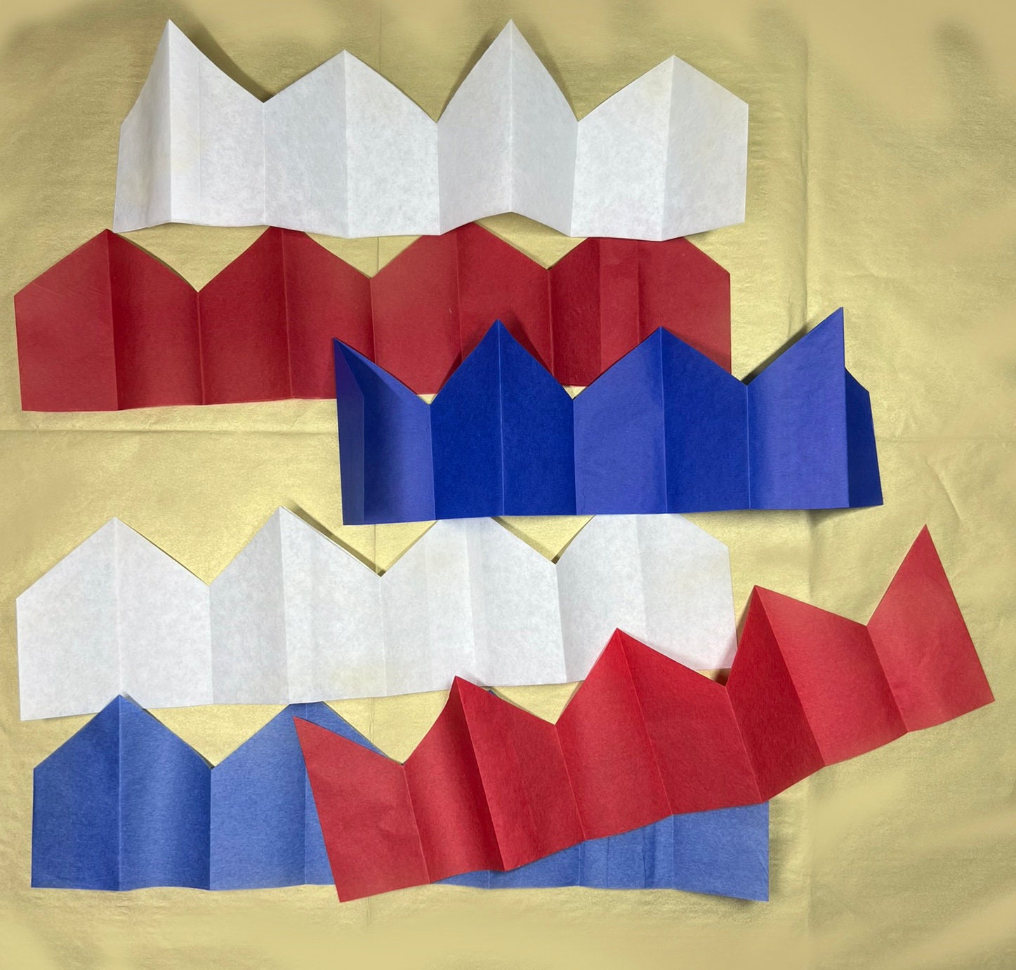 Paper Crowns in Red Blue and White Party Hats Party Decorations ...