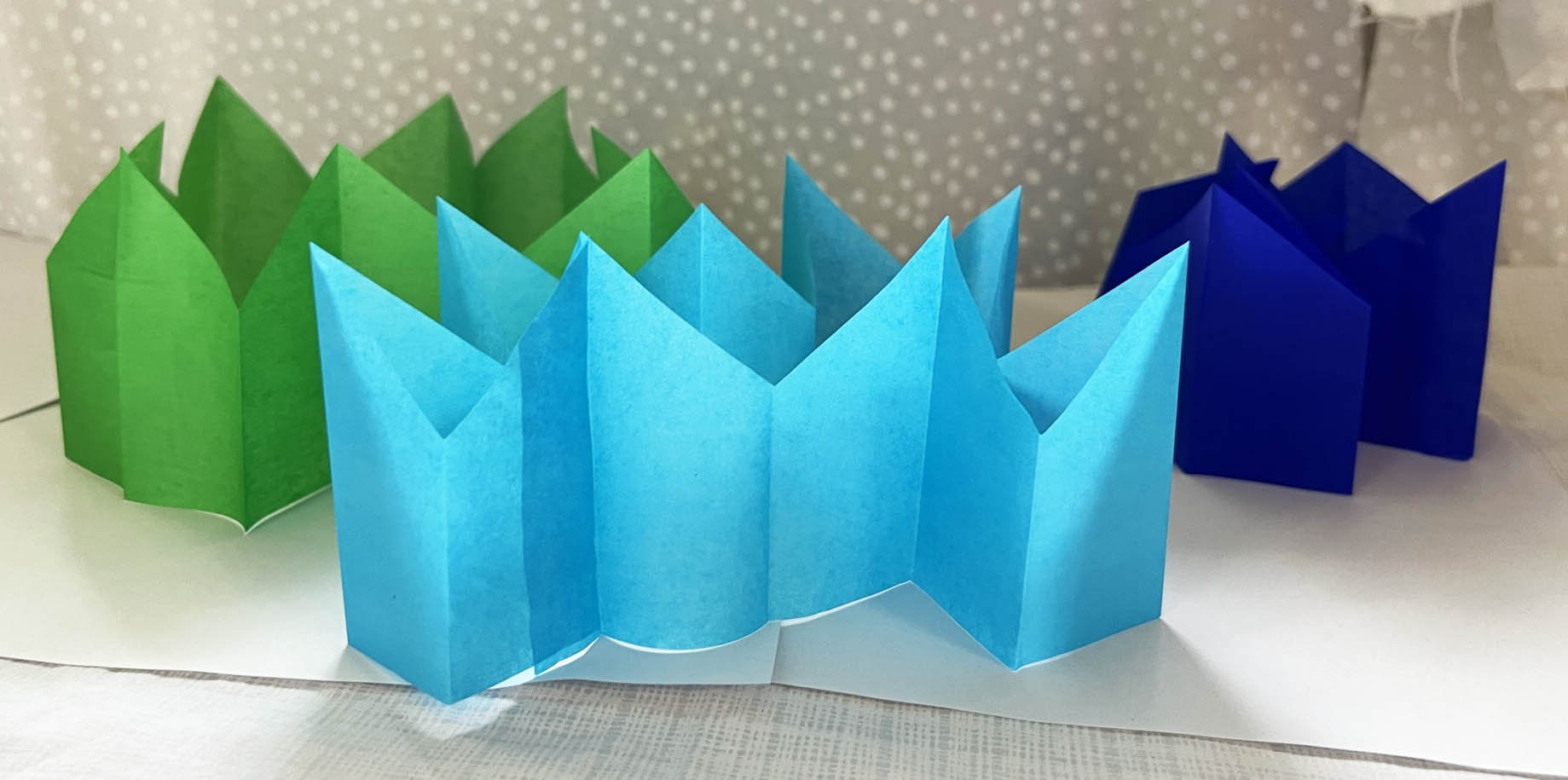 Handmade Tissue Paper Party Crowns: Christmas Cracker Fillers - Etsy