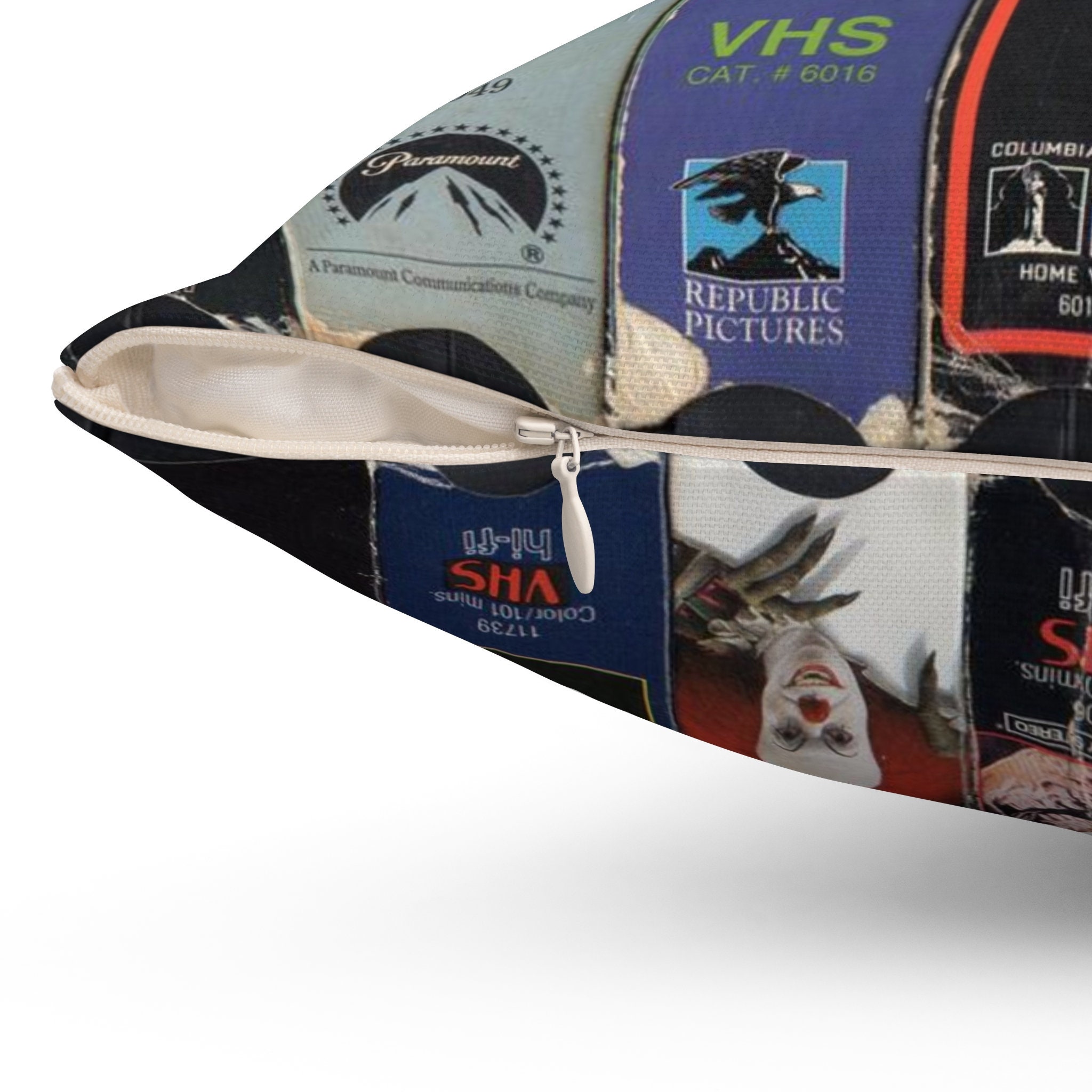 Stephen King VHS Horror Fan Horror Decor Retro Pillow, Gifts, 80s Gifts ...