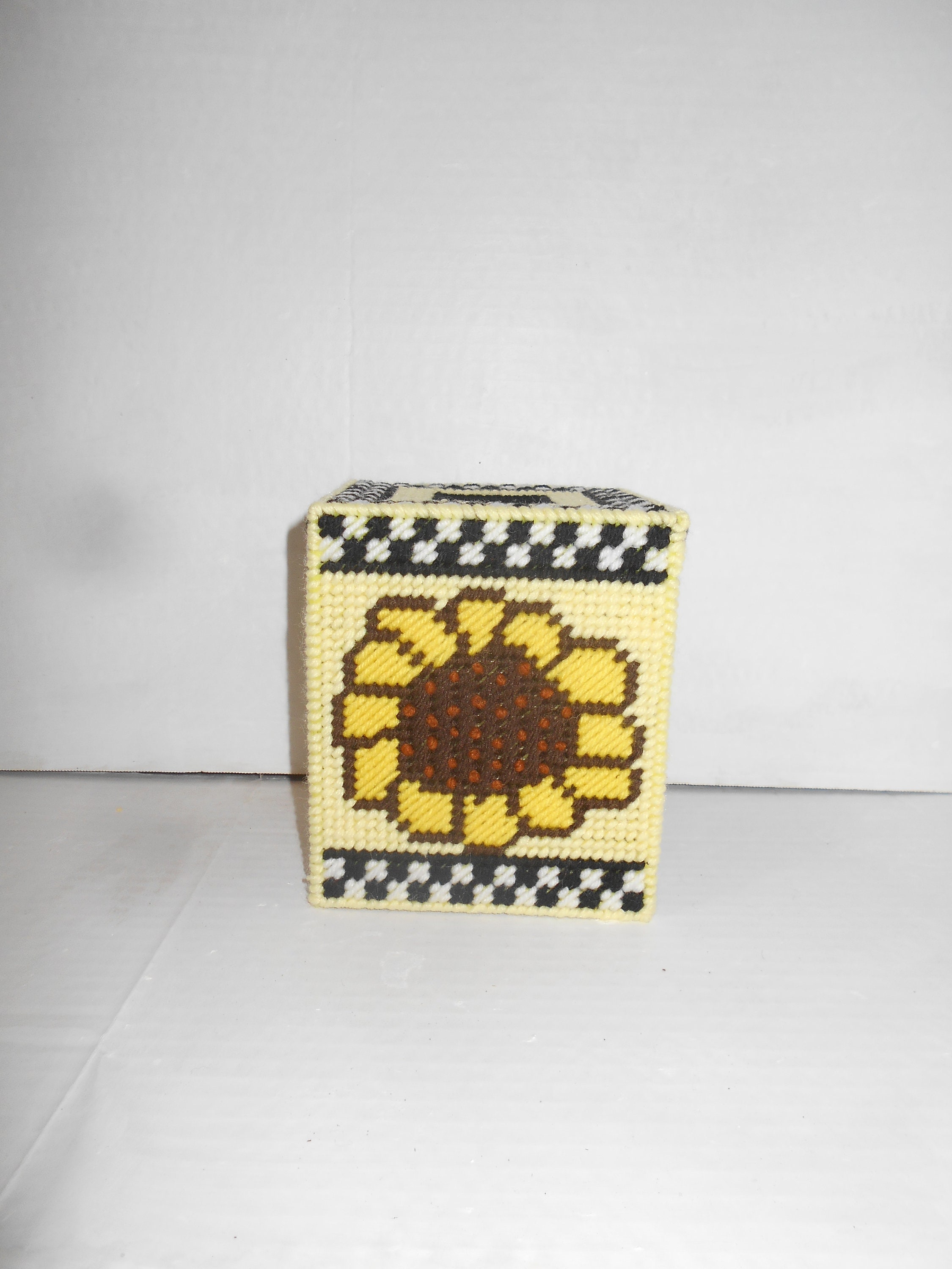 Yellow Sunflower Tissue Box Cover - Etsy