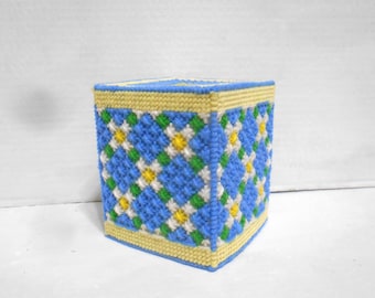 PATTERN: Daisy Tissue Box Cover in Plastic Canvas - Etsy