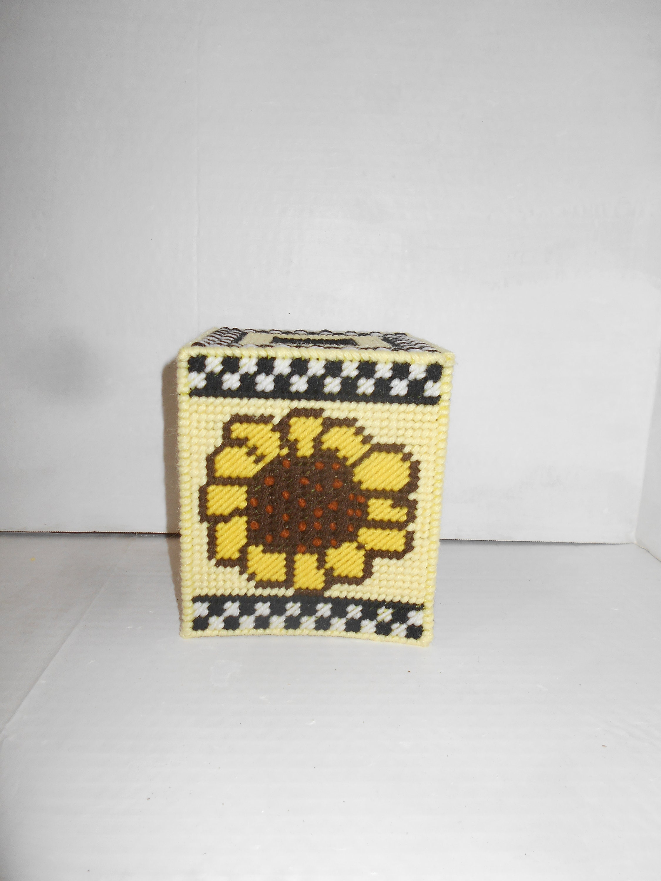Yellow Sunflower Tissue Box Cover - Etsy