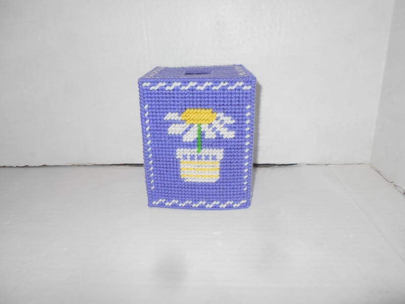 Daisy Tissue Box Cover - Etsy