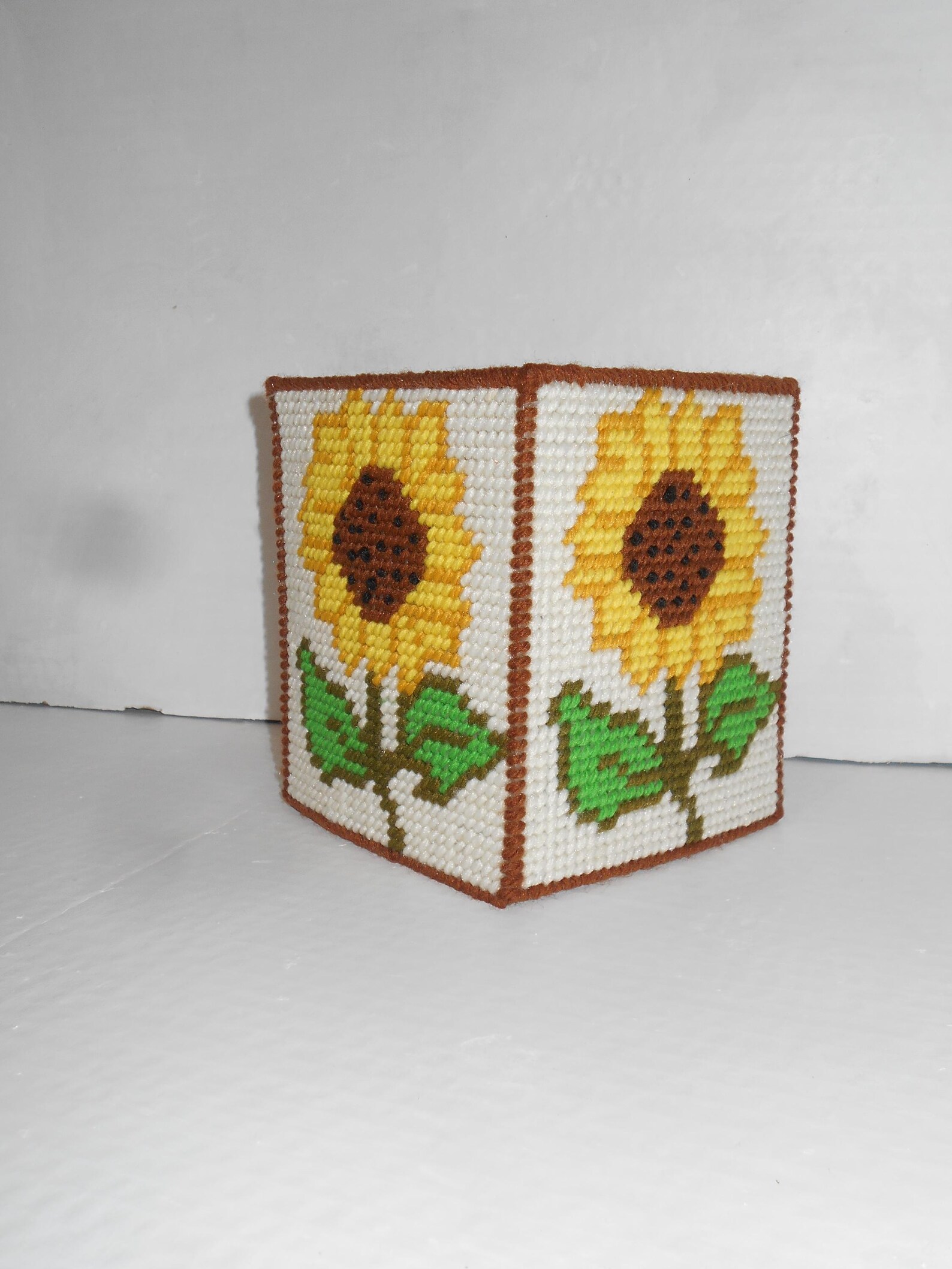 Sunflower Tissue Box Cover - Etsy