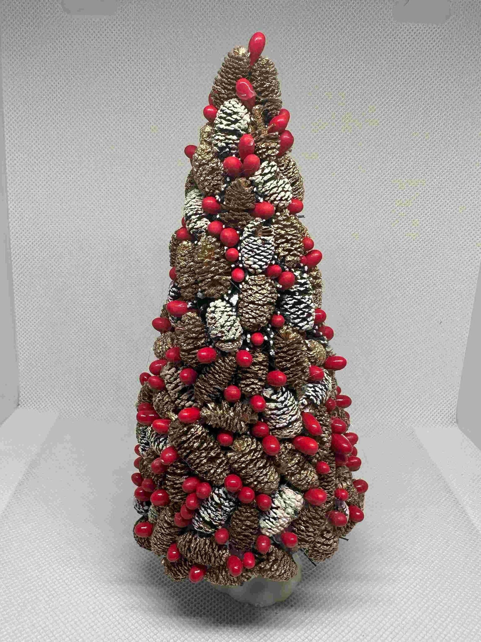 6 Inch Pine Cone & Berry Dollhouse Tree - Etsy