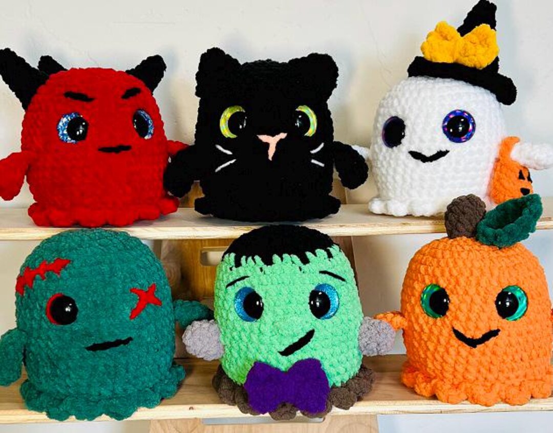 Spooky Crew Crochet Pattern - 6-in-1 Pattern - Etsy