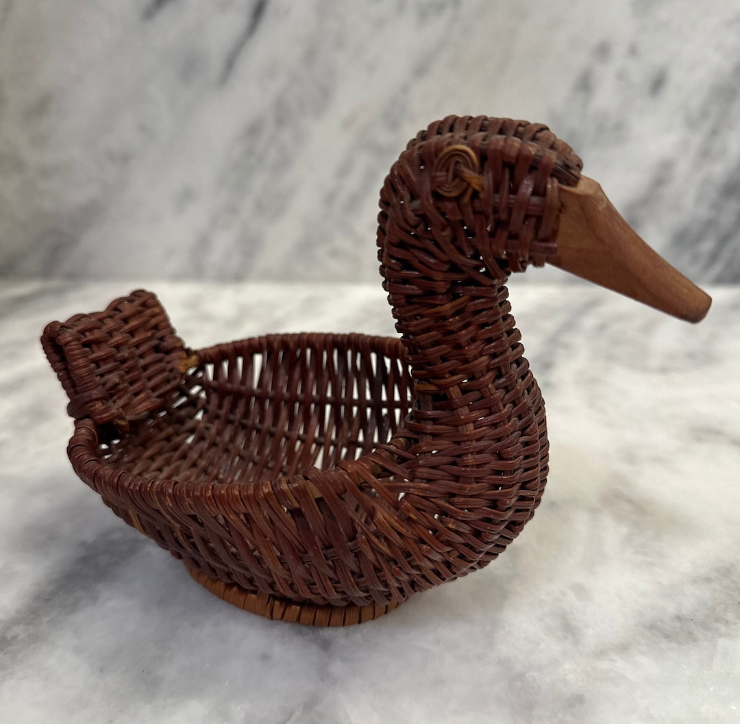 Small Wicker Duck Basket - Etsy