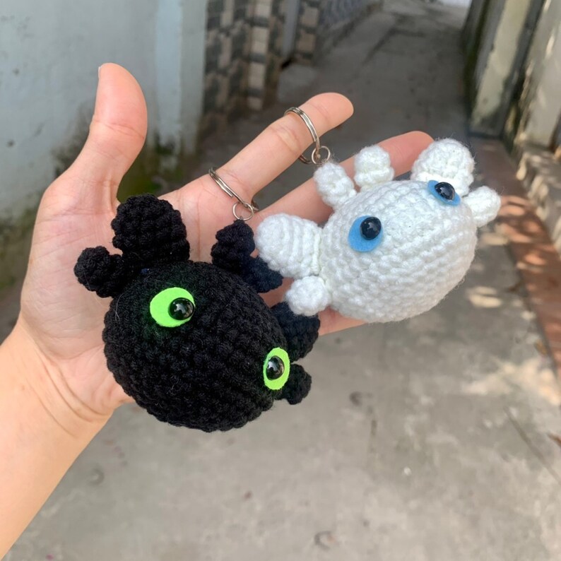 Toothless Dragon Crochet Keychain, Night Light Fury Keychain, Dragon ...