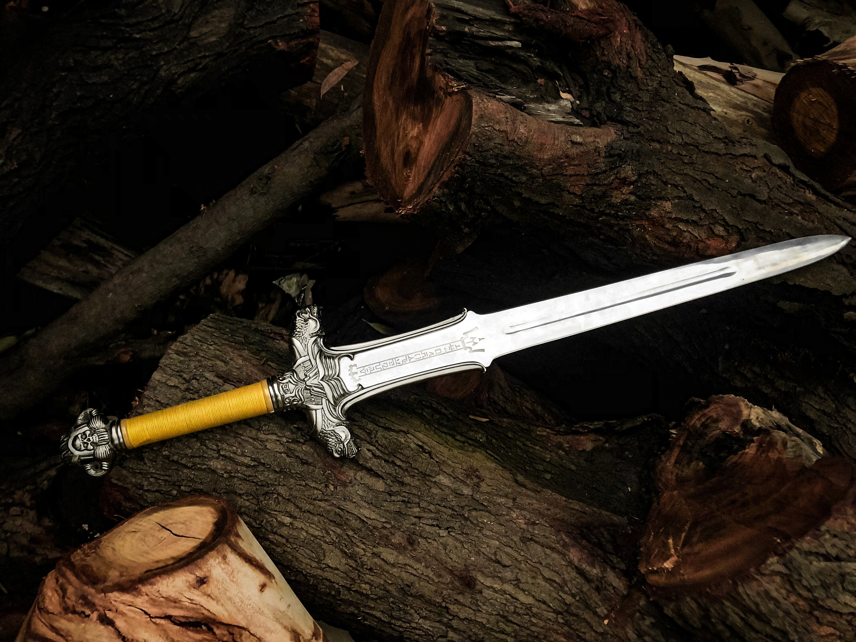 The Barbarian Atlantean Replica Sword With Sheath War Viking Fantasy ...