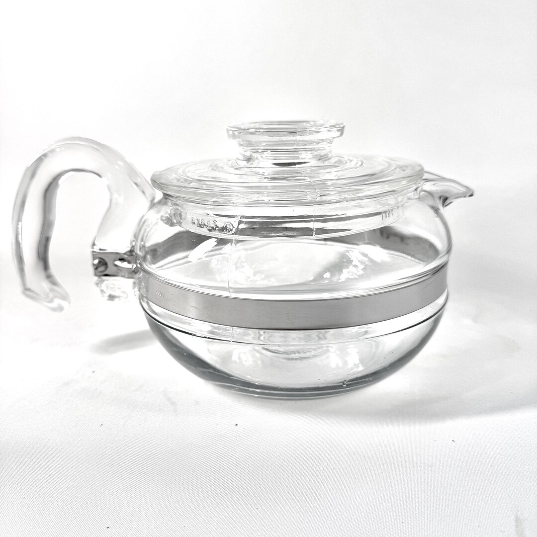 Vintage 1960s PYREX Flameware 8446-B 6-cup Glass Teapot – Blue Tint ...
