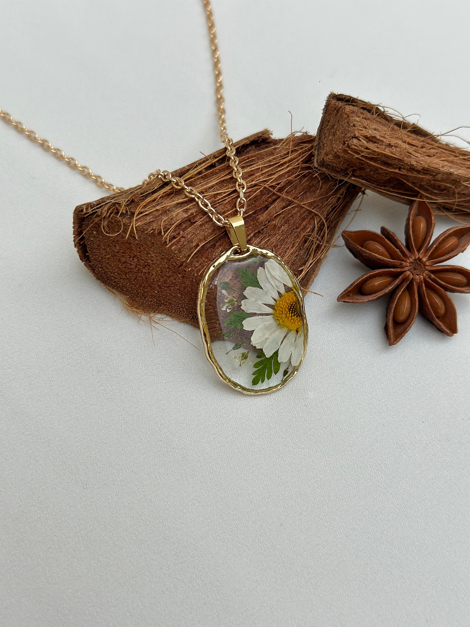 Real Daisy Flower in Resin Necklace, Dainty Daisy Floral Necklace ...