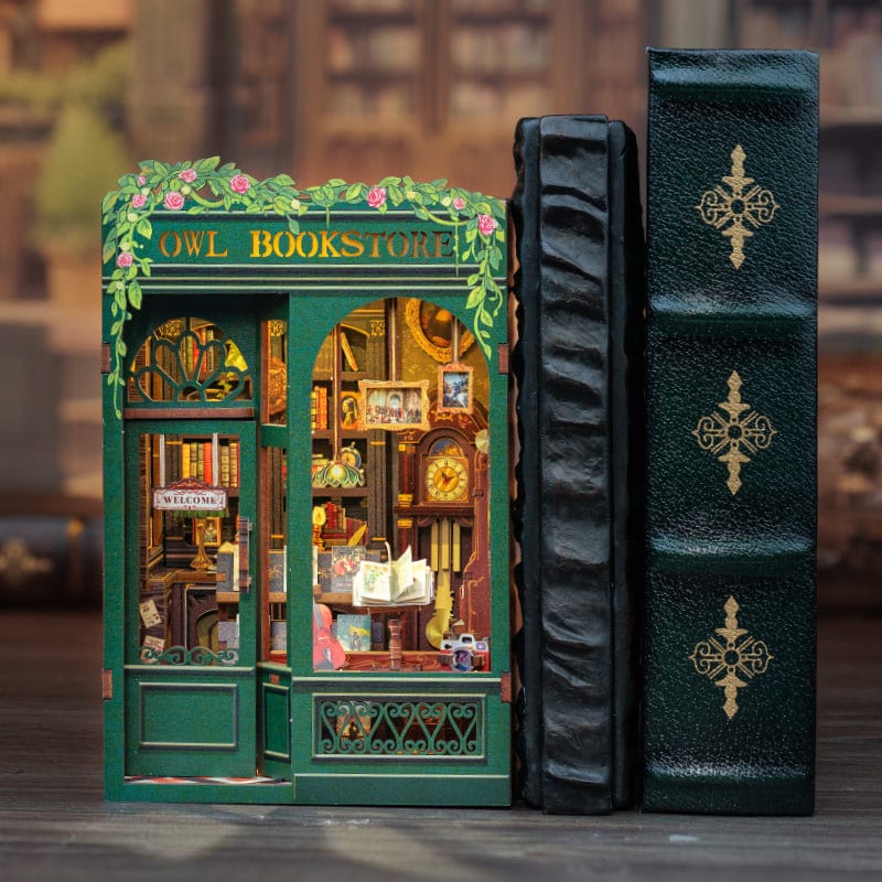 Bookshelf Diorama - Etsy