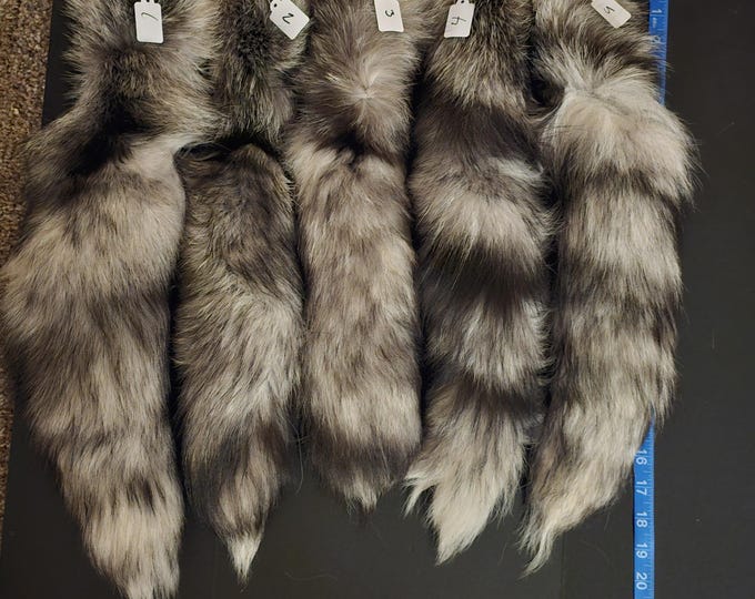 B Grade Large Indigo Fox Tail Keychains - Etsy