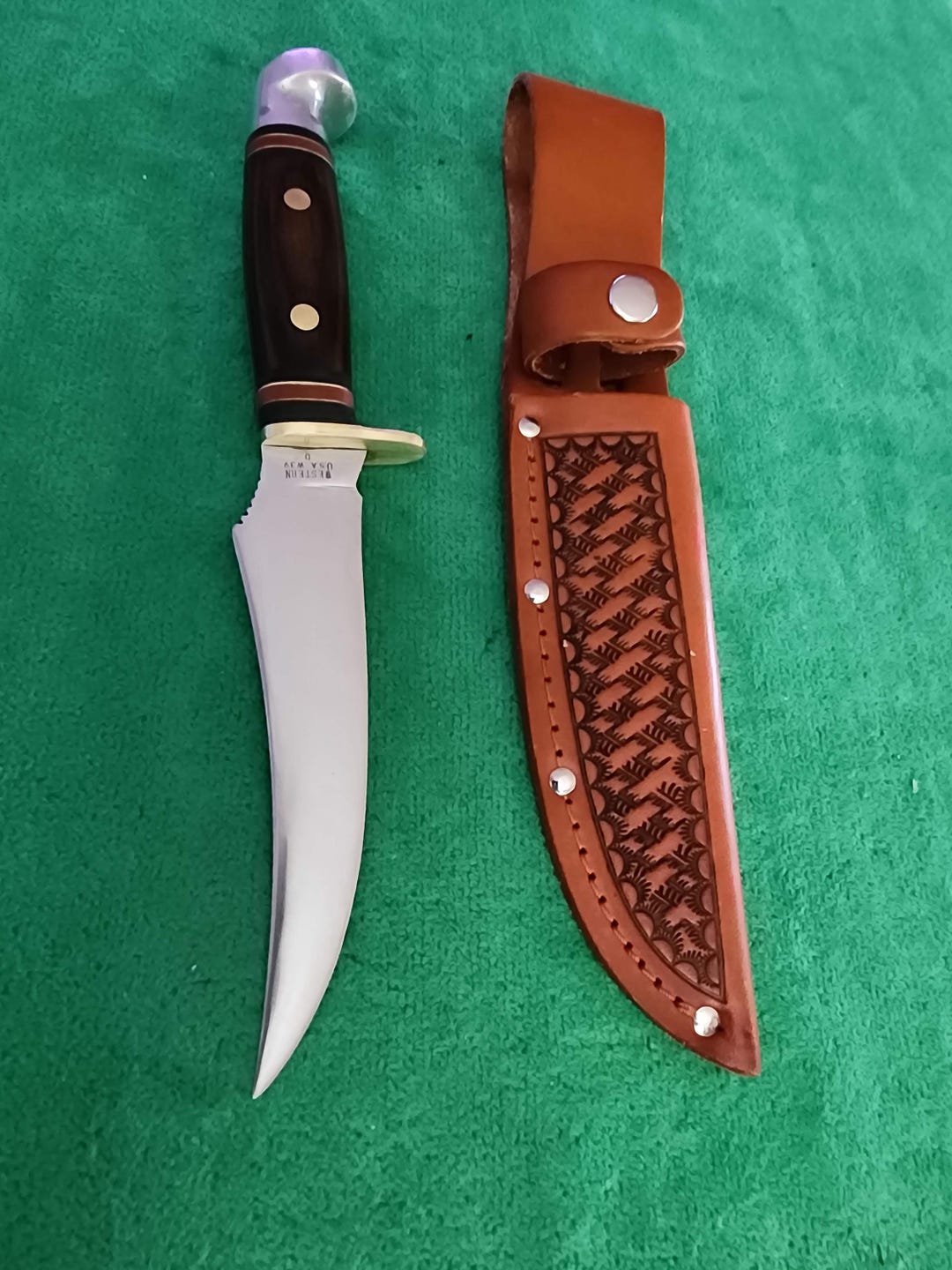 Western Hunting Knife Vintage Model W39 Series D With 4-1/2 Blade Wood ...