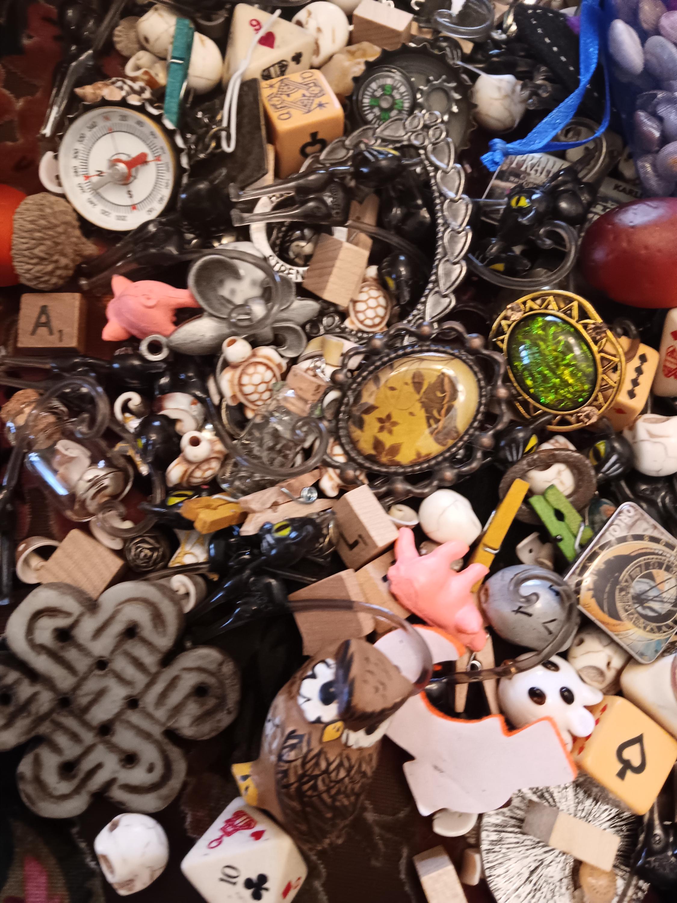 Crow's Confetti - Etsy