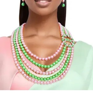 AKA Signature Pearl Necklace Set - Etsy