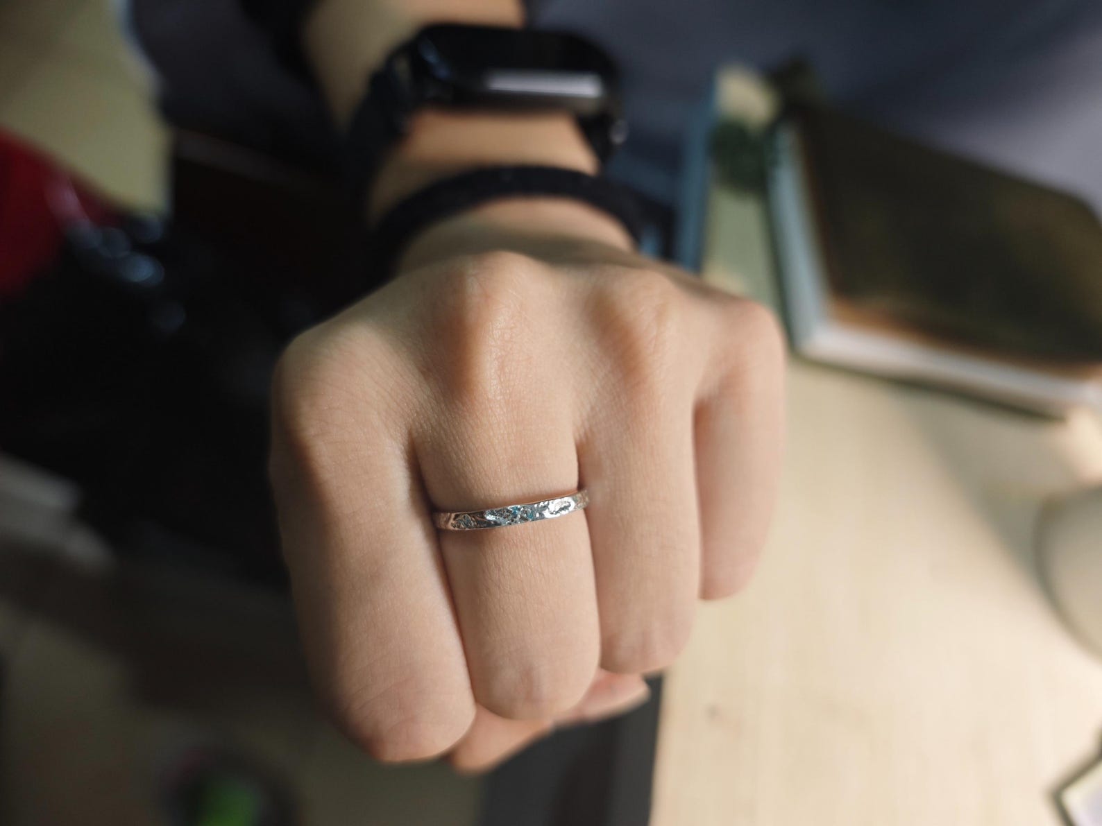 14K Gold Venus Meteor Texture Ring, Couple's Ring, Blue Sapphire ...