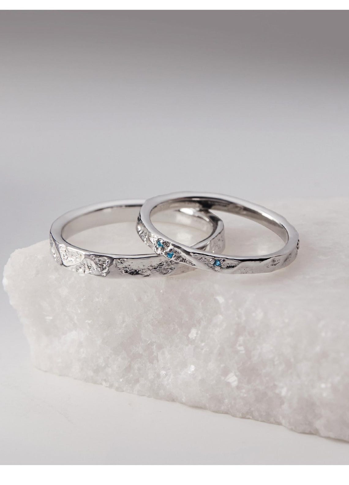 14K Gold Venus Meteor Texture Ring, Couple's Ring, Blue Sapphire ...