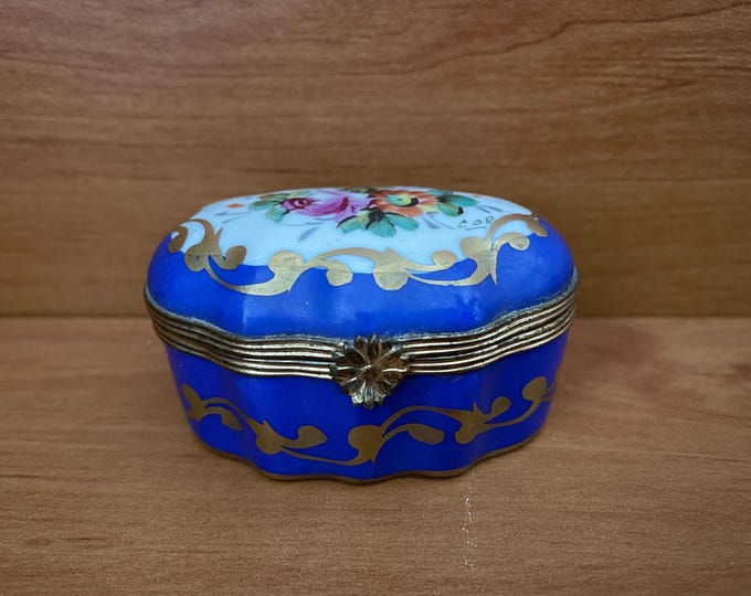 1950s Limoges Oval Porcelain Pill Box, Gout De Ville, Gift Box - Etsy