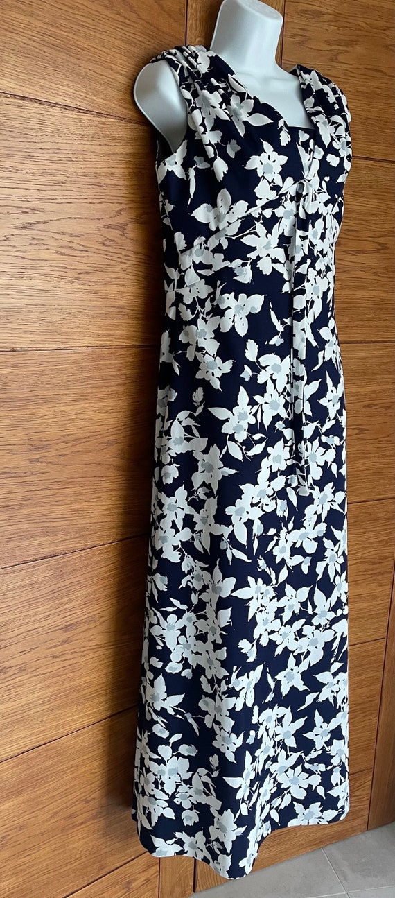 1970s True Vintage, Clive Byrne, Blue Floral Column M… - Gem