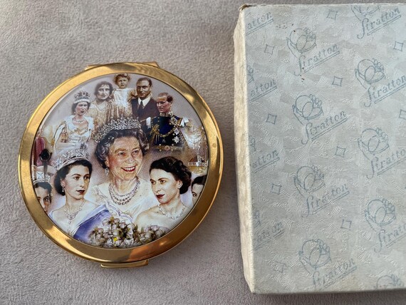 1980s Queen Elizabeth II and Royal Family Convertible… - Gem