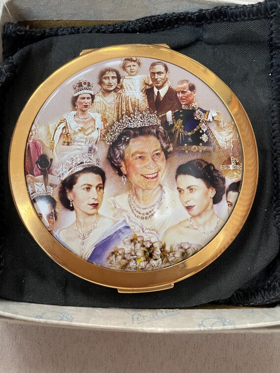 1980s Queen Elizabeth II and Royal Family Convertible… - Gem