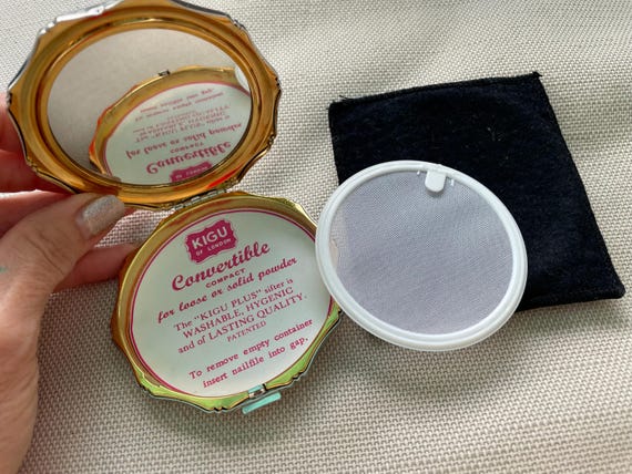 1960s Kigu Silver Tone Monogram Compact, Initial W, M… - Gem