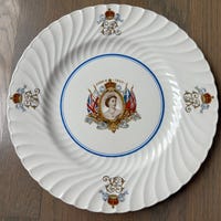Queen Elizabeth II : Silver Jubilee 1952-1977 Silver and Blue Glass ...