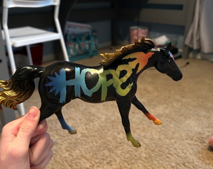 Breyer Horse Hope- 2021 Horse of the Year - Etsy