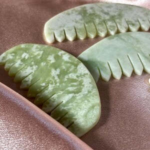 Natural Jade Comb, Head Massager, Hair Oil Application Tool, Scalp ...