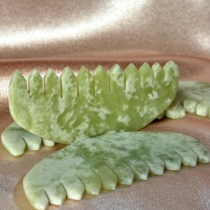 Natural Jade Comb, Head Massager, Hair Oil Application Tool, Scalp ...