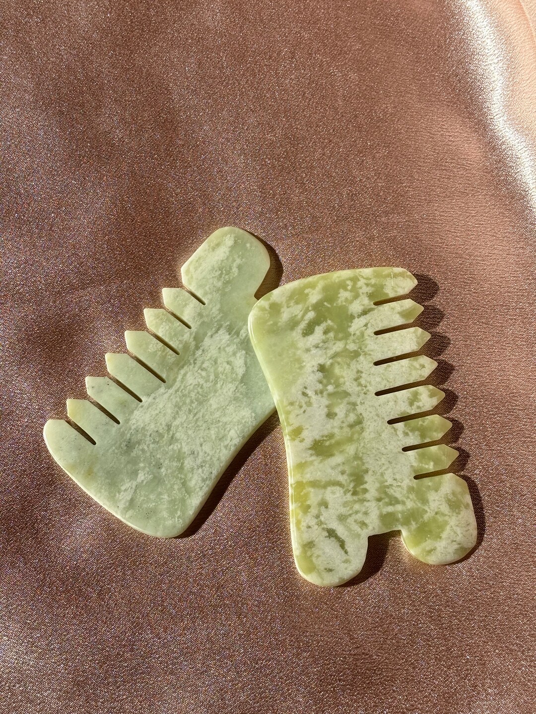 Jade Comb Gua Sha, Cleft With Teeth Massager, Natural Green Jade Hair ...