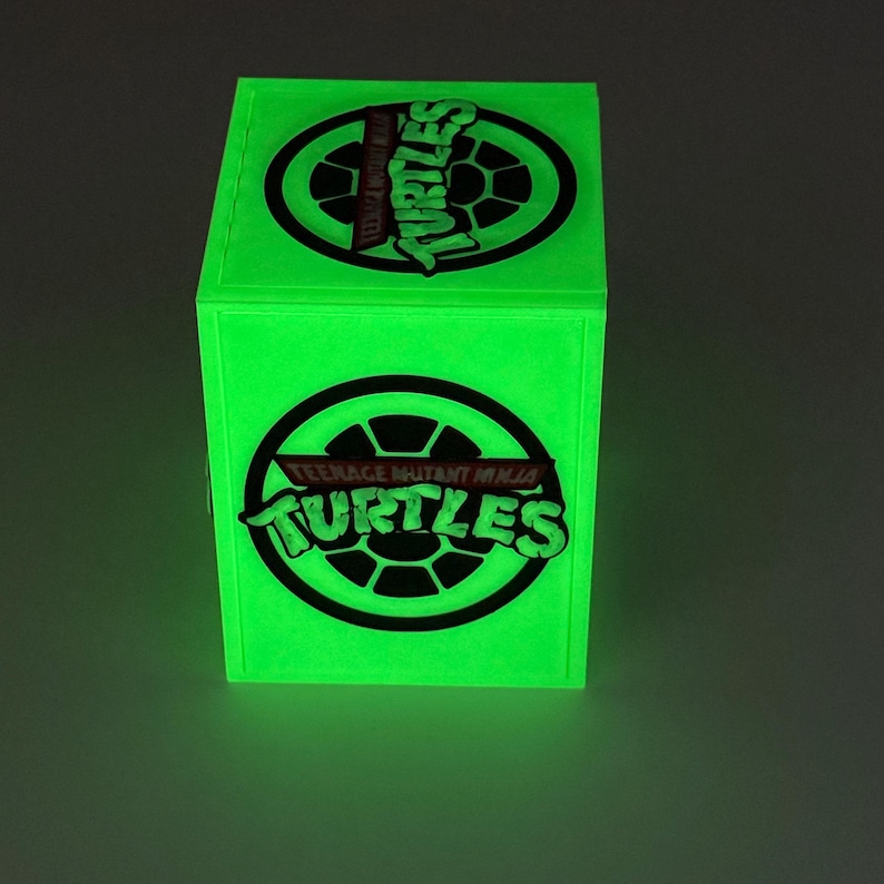 TMNT Glow in Dark MTG Commander Deck Box, Double Sleeved Cards, Sturdy ...