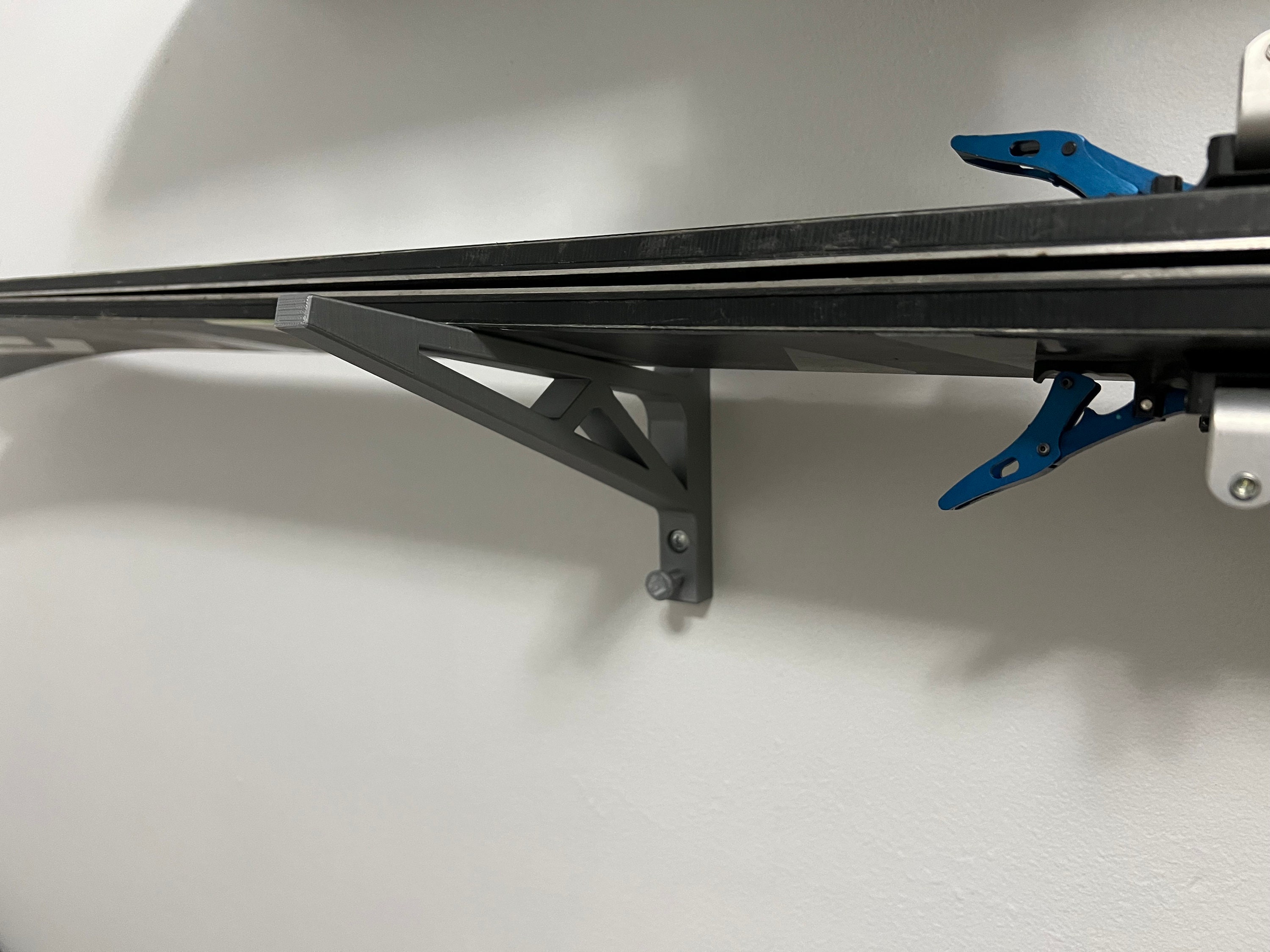 Horizontal Wall Storage Rack for Skis and Snowboards, Ski Wall Mount ...