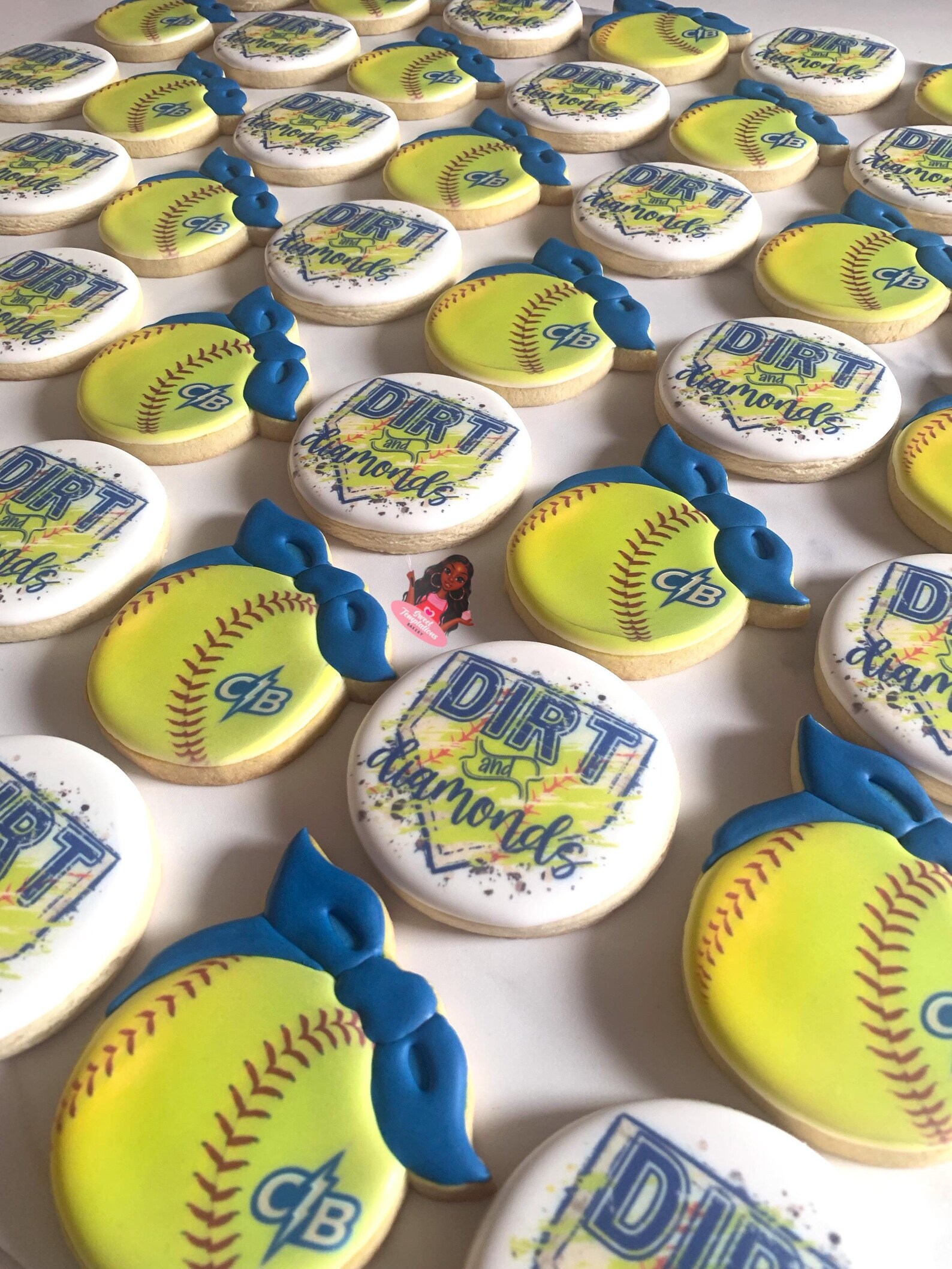 Custom Girls Softball Sugar Cookies – Personalized Team Colors & Logo ...