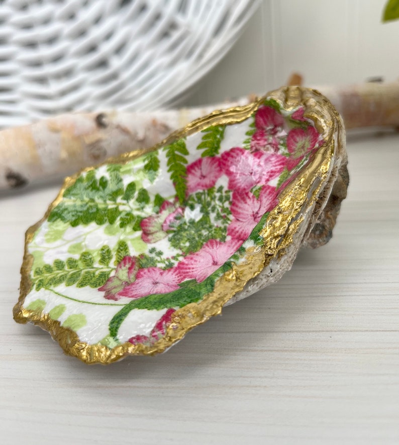 Floral Shell Jewelry Dish. Oyster Ring Container. Green and Fuchsia ...