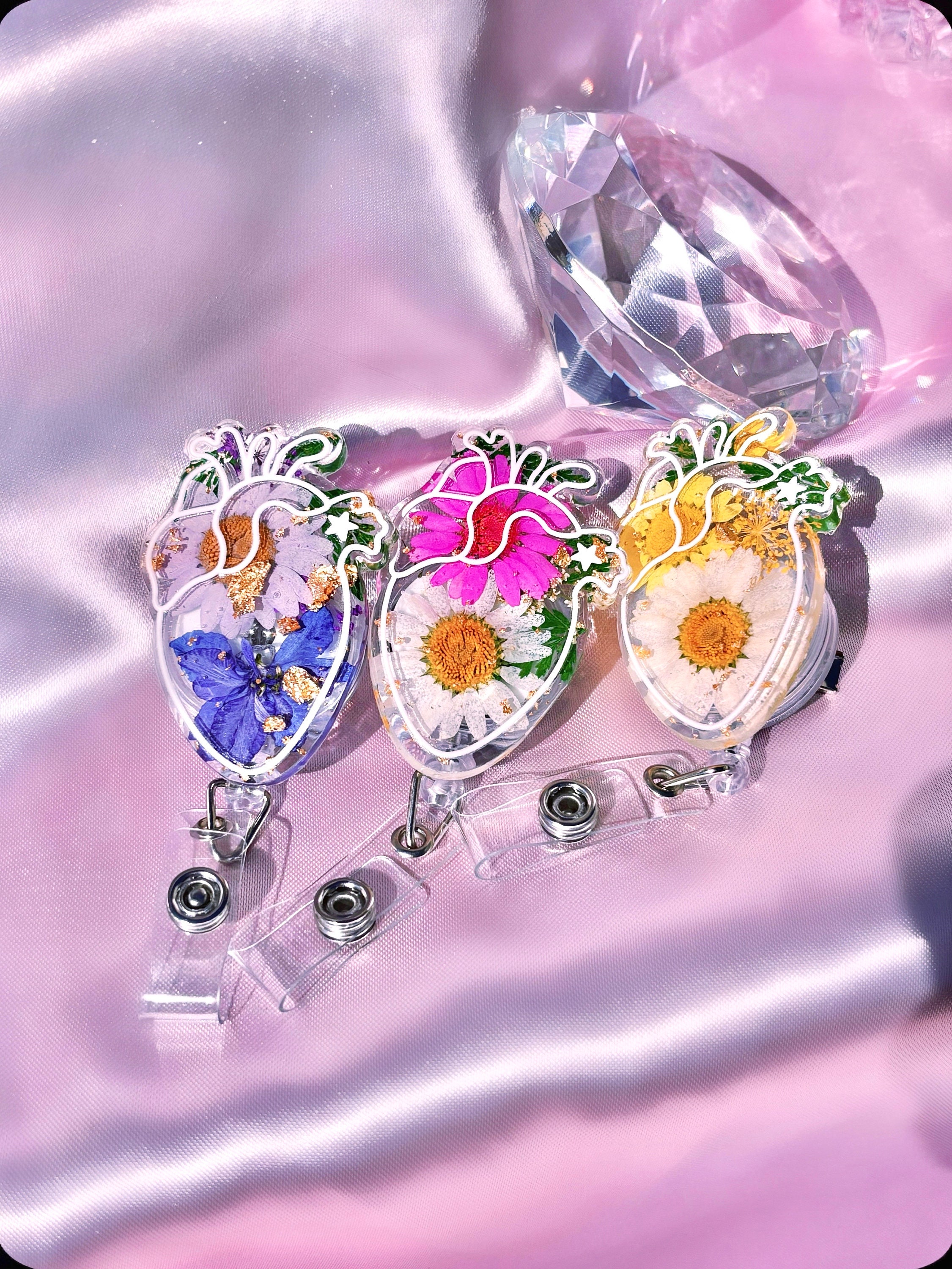 Hearts Bloom Pressed Flower Resin Badge Reel - Etsy