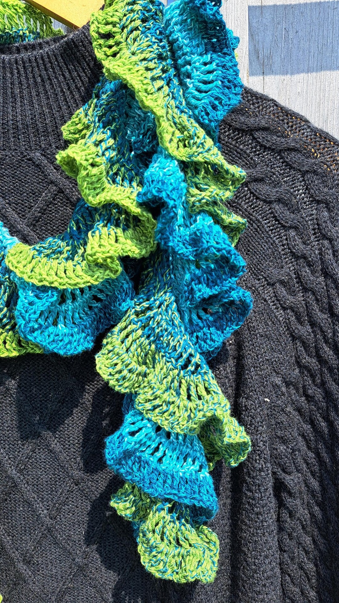 Ruffle Scarf Pattern to Crochet Women Handmade Scarf Pattern Elegant ...