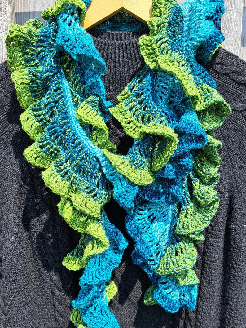 Ruffle Scarf Pattern to Crochet Women Handmade Scarf Pattern Elegant ...