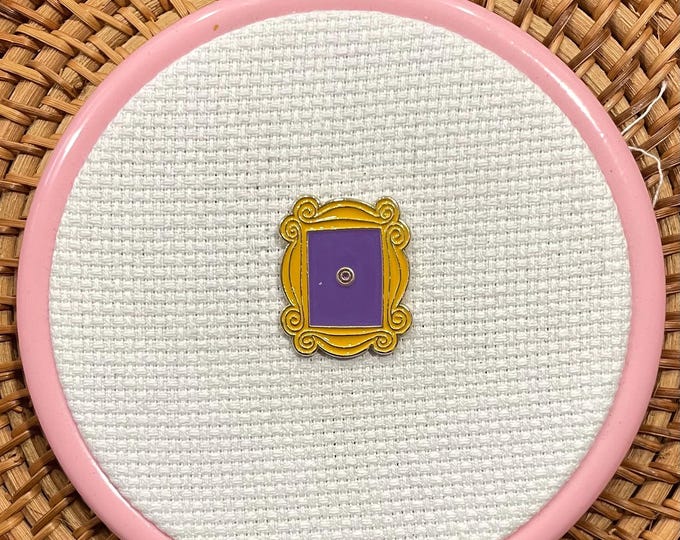Friends Peephole Embroidery/cross Stitch Needle Minder - Etsy